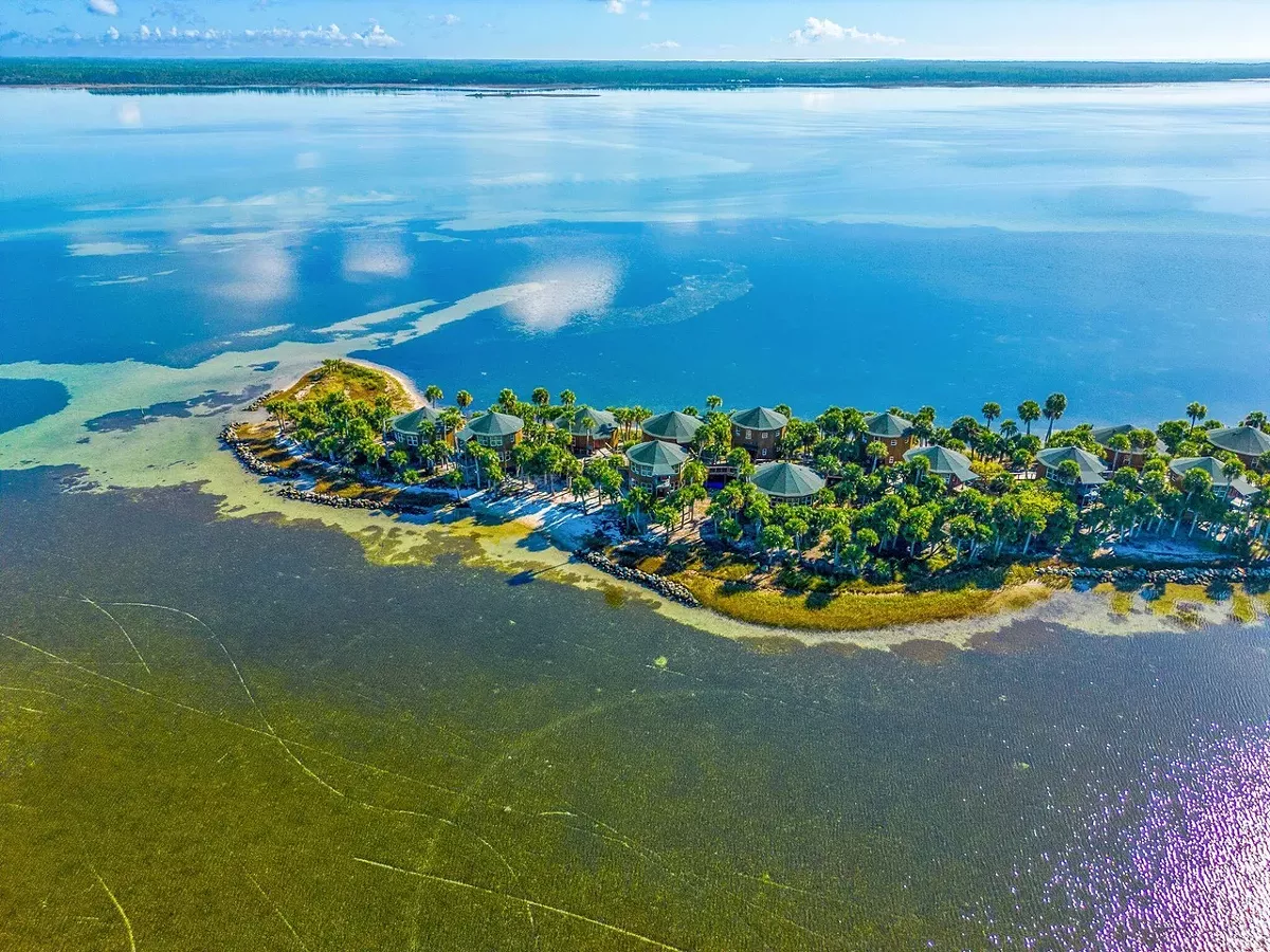 A Rare Bungalow On Florida s Isolated Black s Island Is Now For Sale